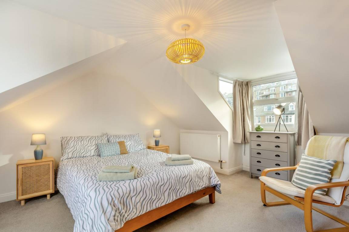 Cottage ∙ 3 Bedrooms ∙ 6 Guests - St Ives