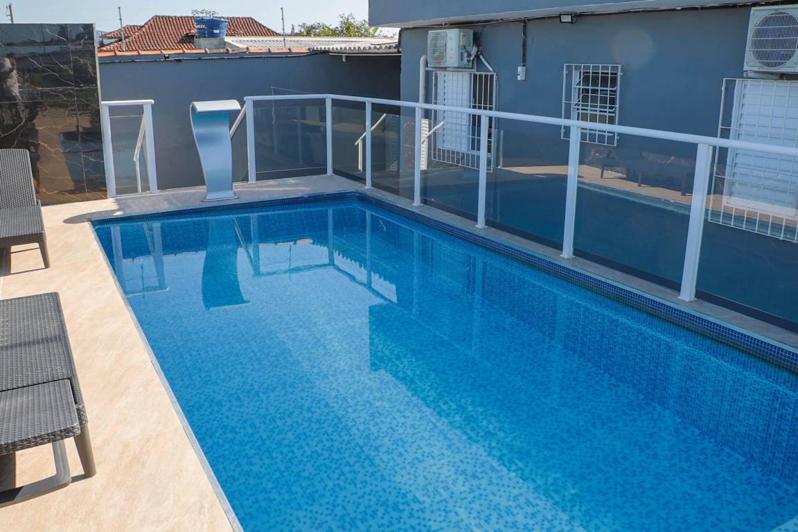 90 M² Casa ∙ 3 Quartos ∙ 10 Hóspedes - Peruíbe