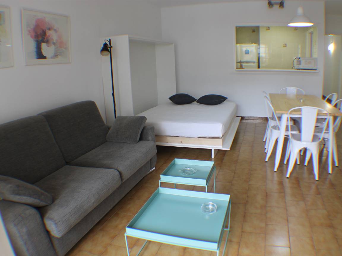73 M² Ferienwohnung ∙ 2 Schlafzimmer ∙ 6 Gäste - Cadaqués