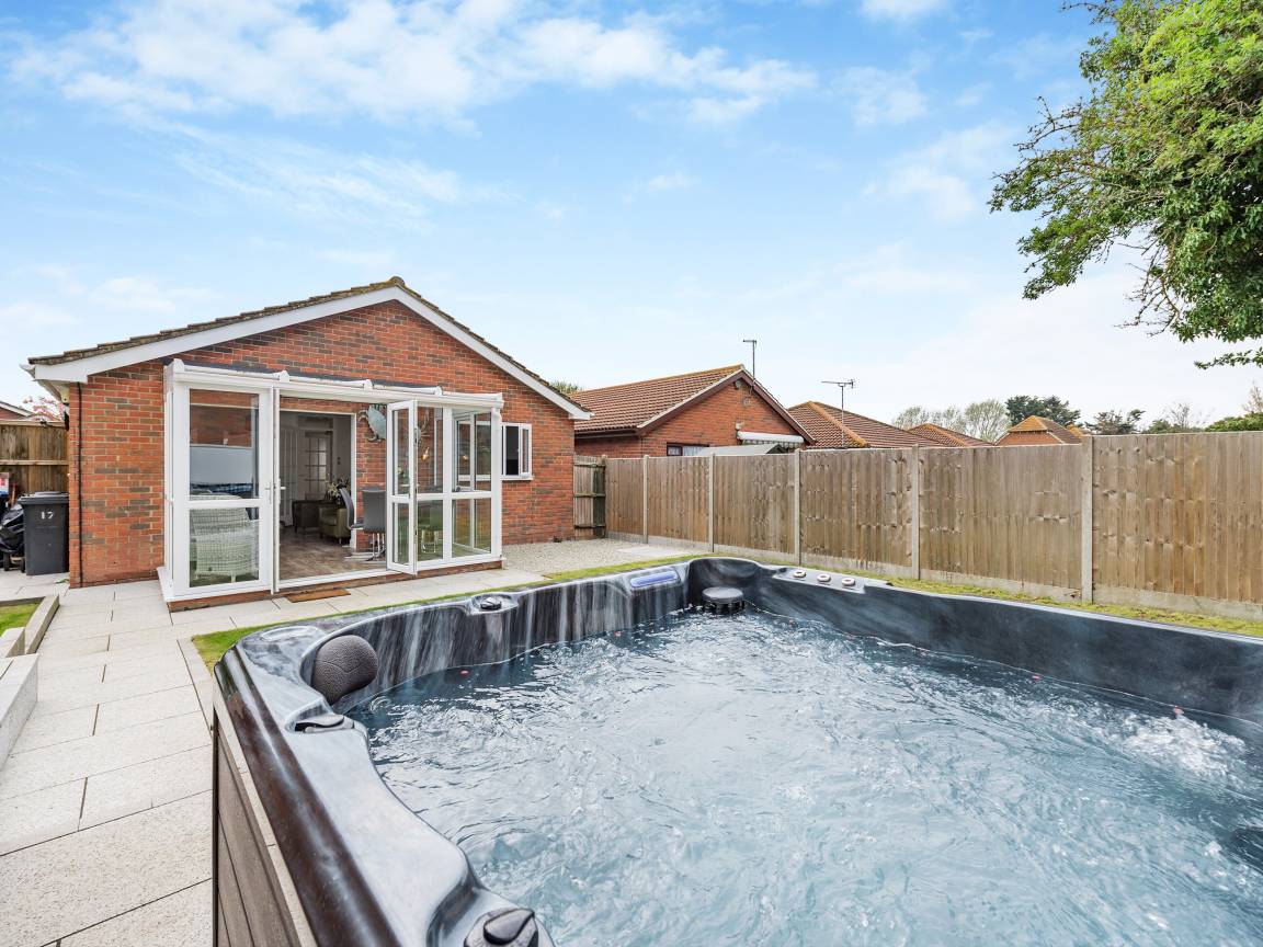 Cottage ∙ 2 Bedrooms ∙ 5 Guests - Kent