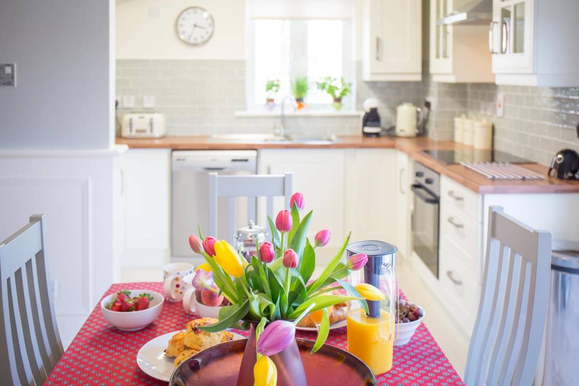 102 M² Apartment ∙ 3 Bedrooms ∙ 6 Guests - Clifden