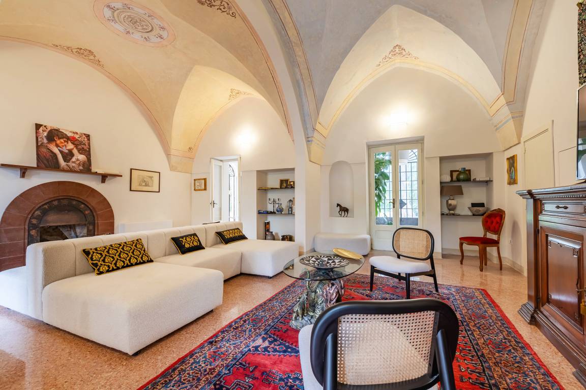 200 M² Appartamento ∙ 2 Camere Da Letto ∙ 4 Ospiti - Galatina