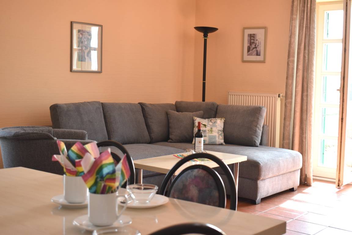 75 M² Ferienwohnung ∙ 2 Schlafzimmer ∙ 4 Gäste - Breege