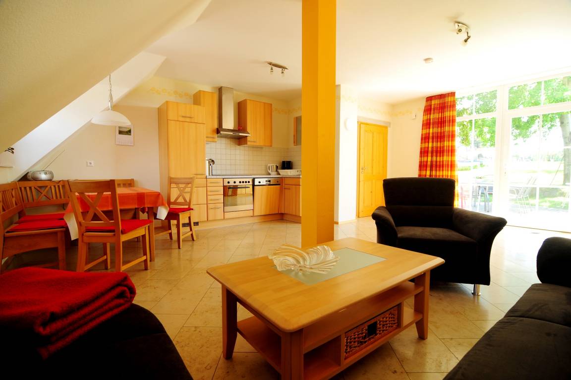 73 M² Ferienwohnung ∙ 2 Schlafzimmer ∙ 5 Gäste - Herrieden