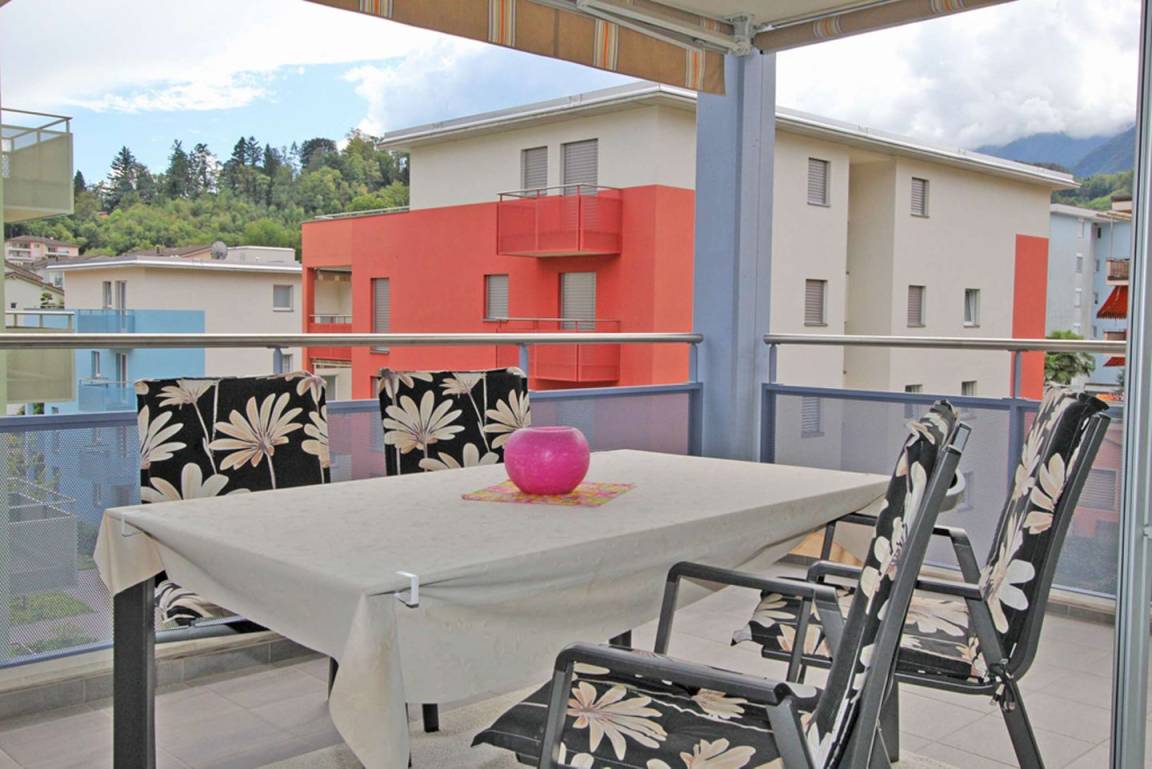 80 M² Appartement ∙ 2 Chambres ∙ 4 Personnes - Losone