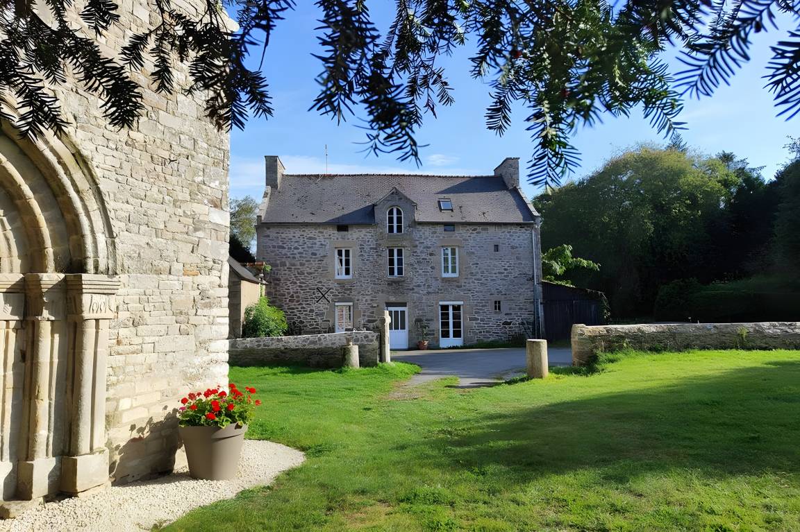 280 M² Maison De Vacances ∙ 5 Chambres ∙ 12 Personnes - Plancoët