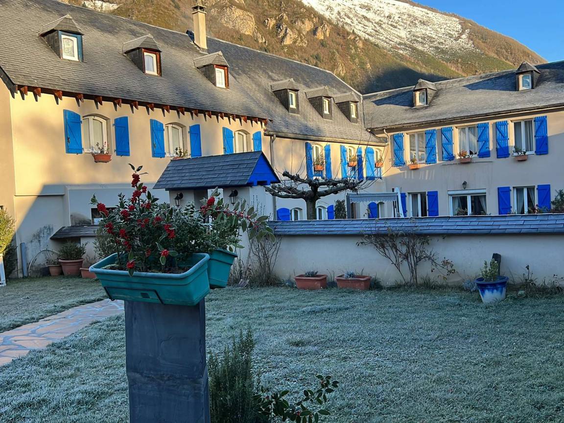 140 M² Appartement ∙ 4 Chambres ∙ 12 Personnes - Arreau