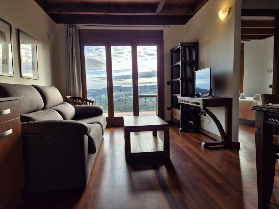 51 M² Apartamento ∙ 2 Habitaciones ∙ 5 Huéspedes - Villaviciosa