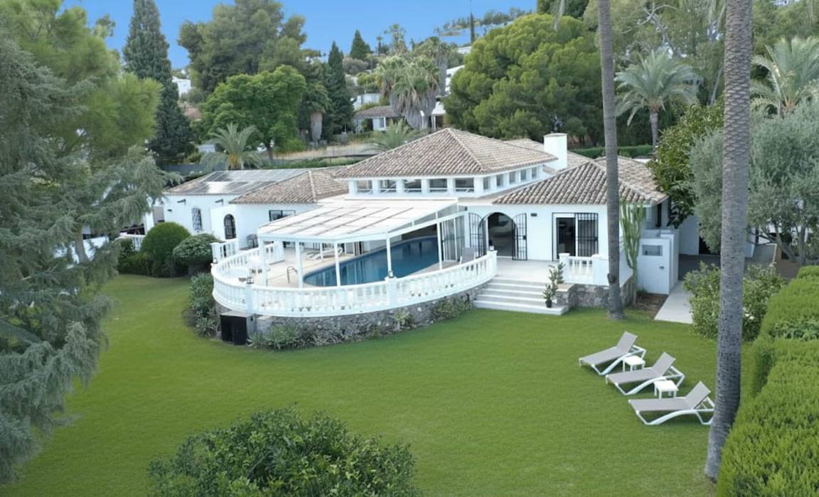589 M² Villa ∙ 7 Bedrooms ∙ 16 Guests - ベナルマデナ
