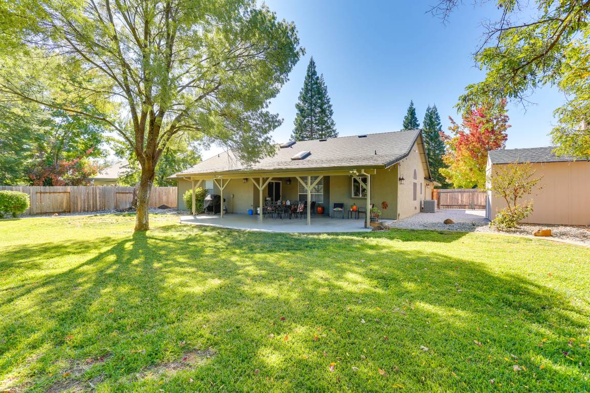 169 M² House ∙ 4 Bedrooms ∙ 8 Guests - Redding, CA