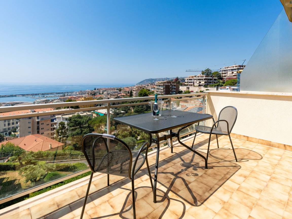 Apartment ∙ 1 Bedroom ∙ 2 Guests - Sanremo