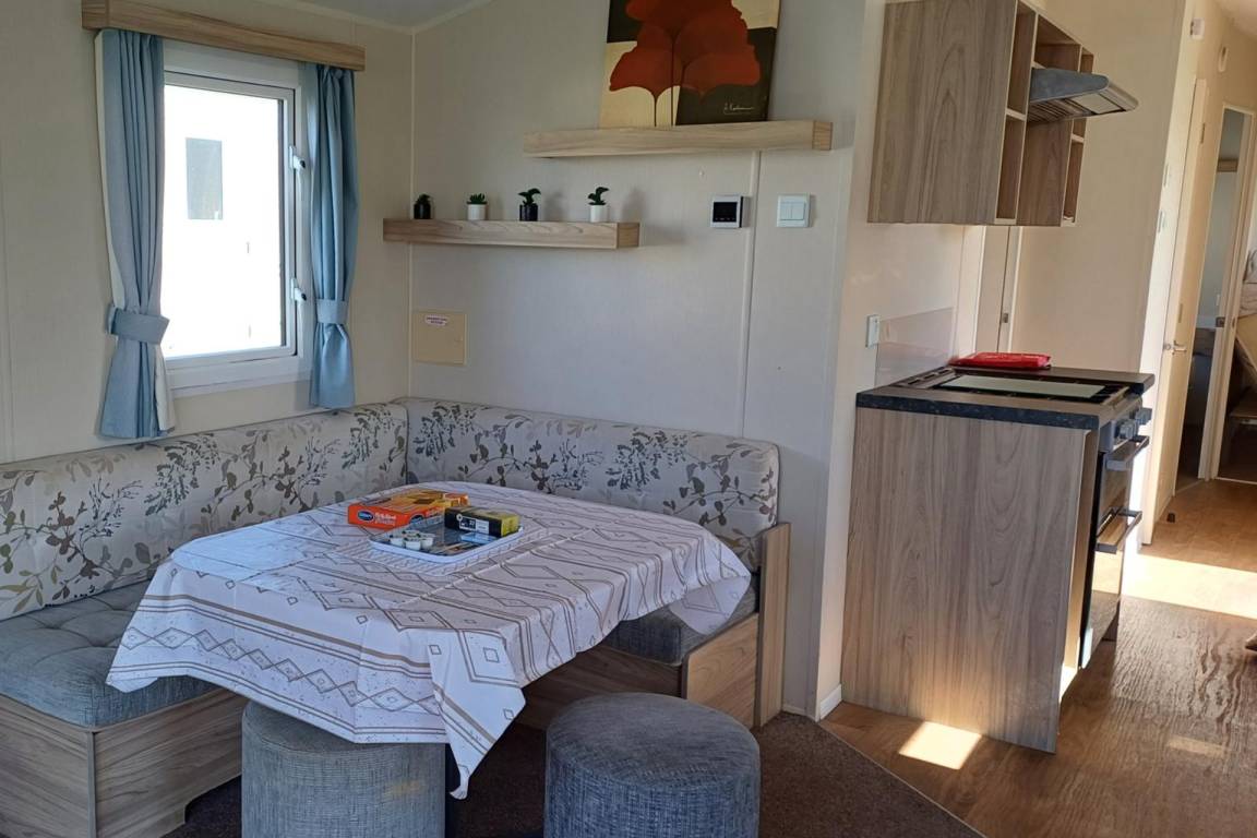 40 M² Chalet ∙ 3 Bedrooms ∙ 8 Guests - Kent