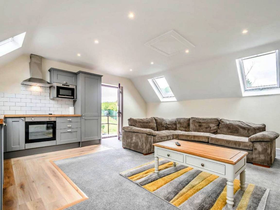 90 M² Apartment ∙ 1 Bedroom ∙ 2 Guests - Bourton-on-the-Water