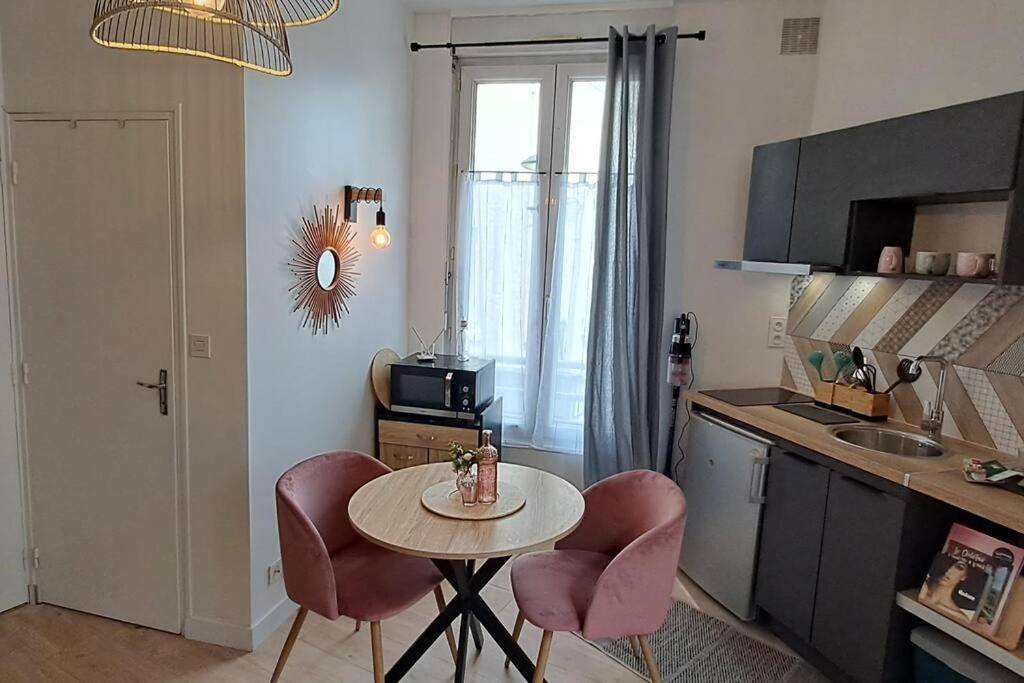 19 M² Studio Flat ∙ 1 Bedroom ∙ 2 Guests - Cholet