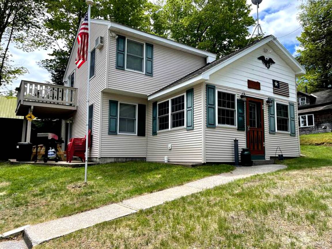 House ∙ 3 Bedrooms ∙ 8 Guests - Old Forge, NY