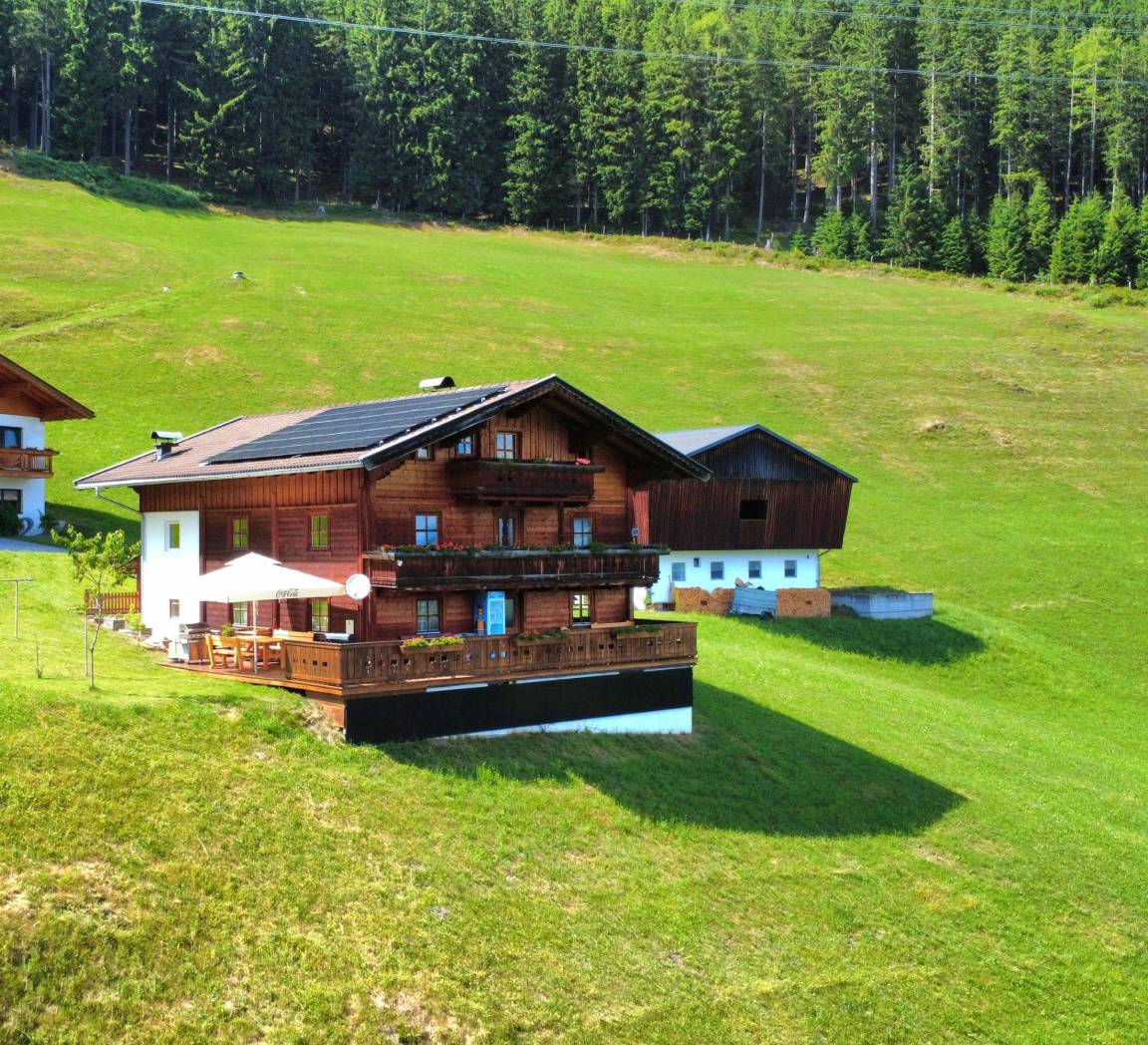 150 M² House ∙ 4 Bedrooms ∙ 14 Guests - Krimml