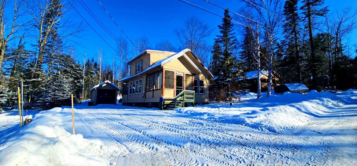 House ∙ 2 Bedrooms ∙ 9 Guests - Moosehead Lake, ME