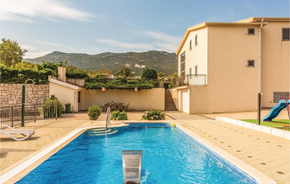205 M² House ∙ 4 Bedrooms ∙ 8 Guests - Igrane