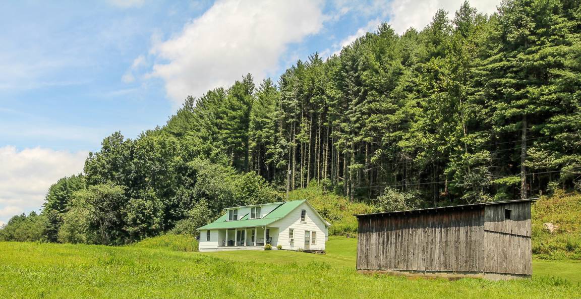 144 M² House ∙ 3 Bedrooms ∙ 6 Guests - New River State Park, Laurel Springs