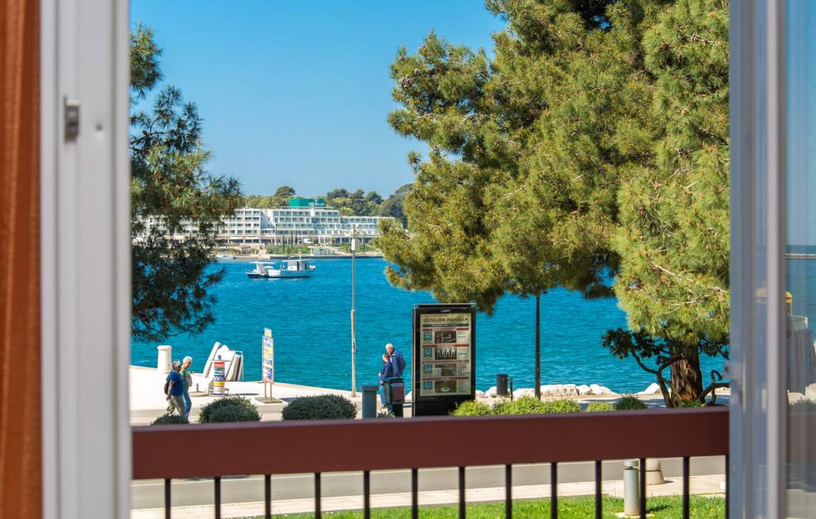 60 M² Apartment ∙ 2 Bedrooms ∙ 4 Guests - Poreč