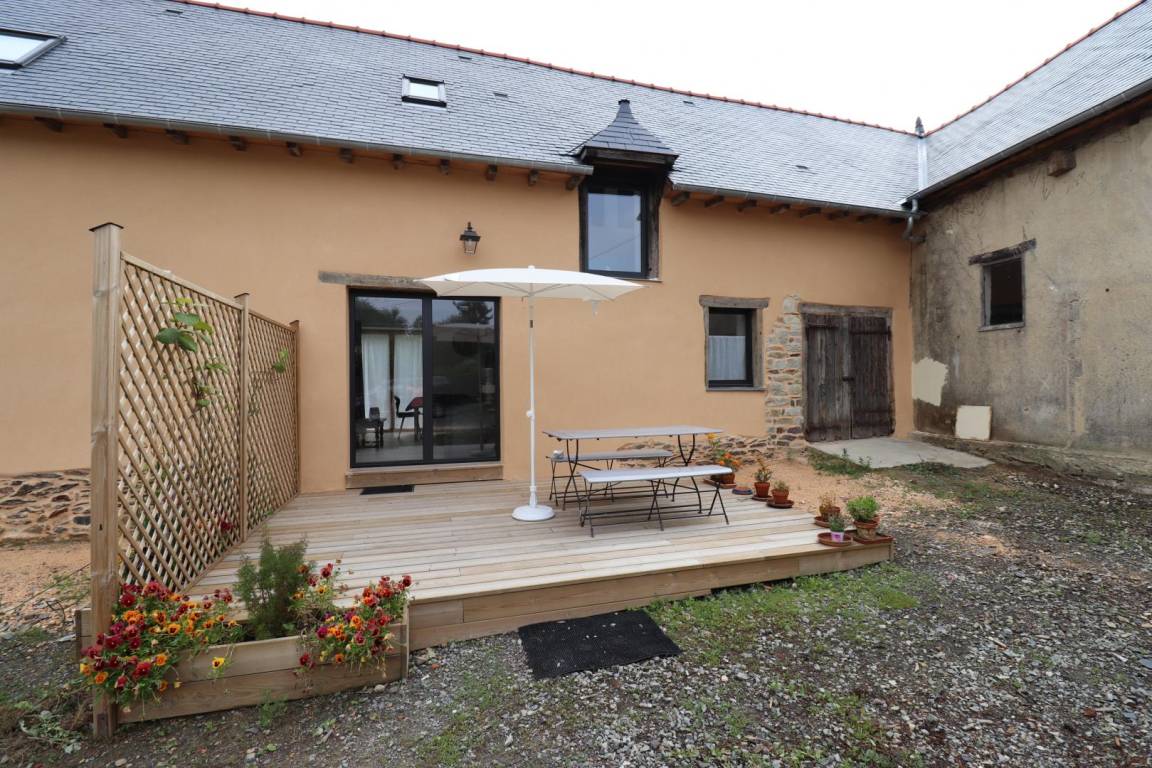 87 M² Gîte ∙ 3 Chambres ∙ 6 Personnes - Rennes