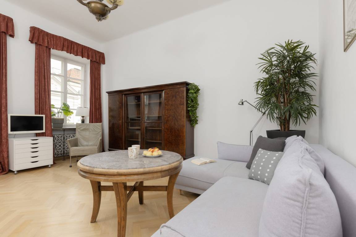 82 M² Apartamento ∙ 2 Habitaciones ∙ 6 Huéspedes - Varsovia