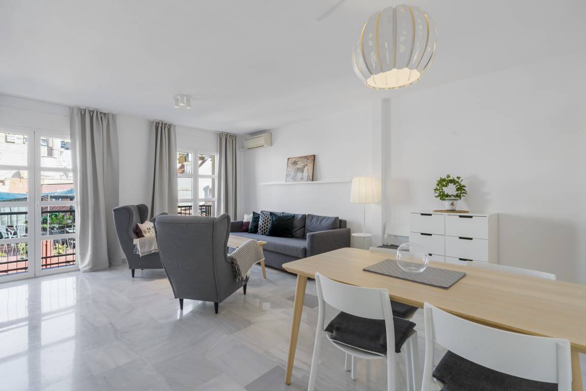 71 M² Apartamento ∙ 2 Habitaciones ∙ 5 Huéspedes - Fuengirola