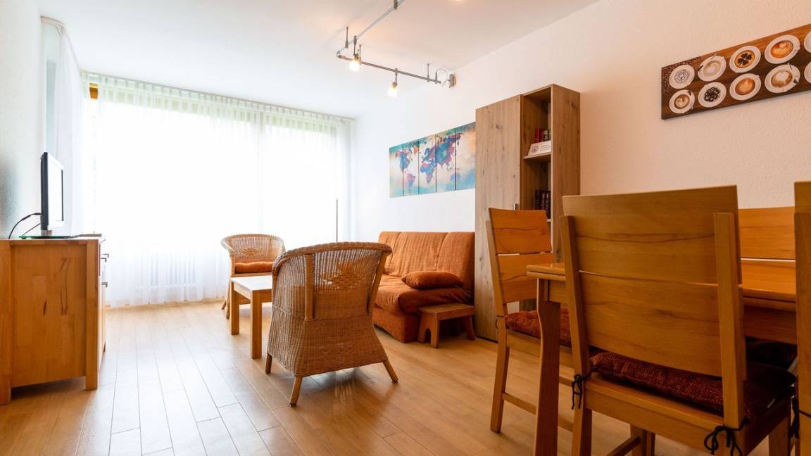 50 M² Ferienwohnung ∙ 1 Schlafzimmer ∙ 4 Gäste - Friedrichshafen