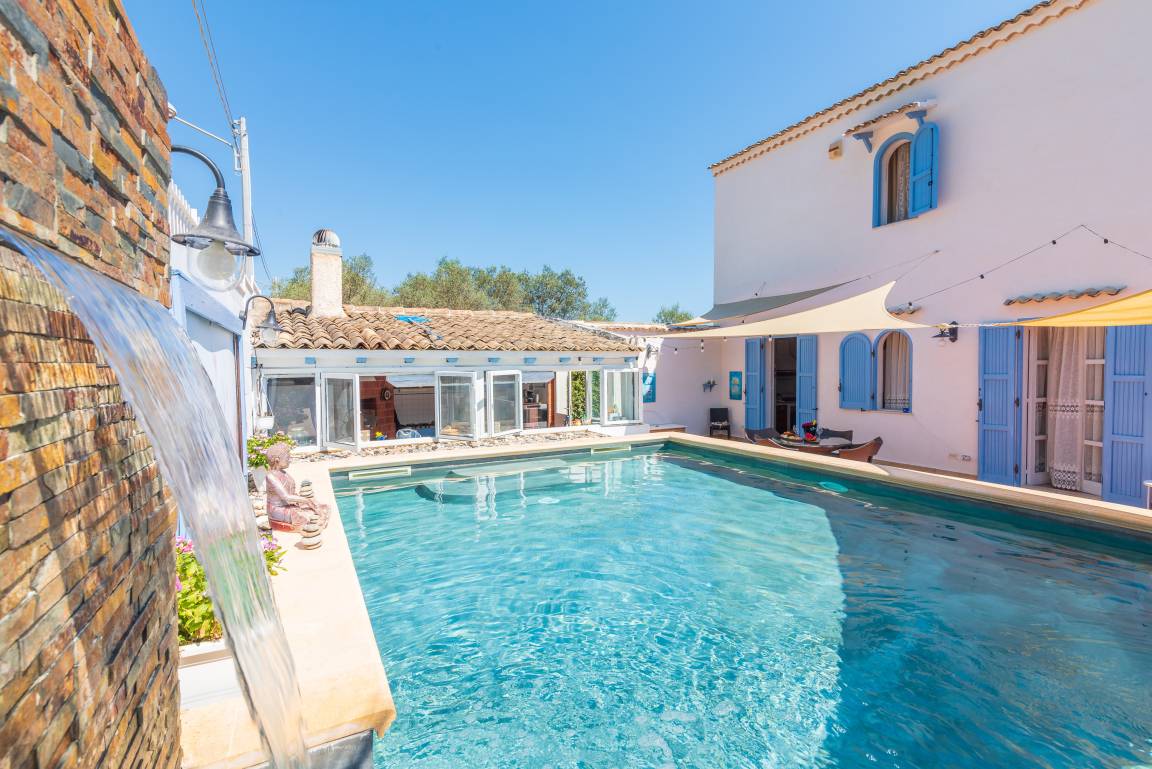 173 M² Villa ∙ 5 Bedrooms ∙ 10 Guests - Syracuse