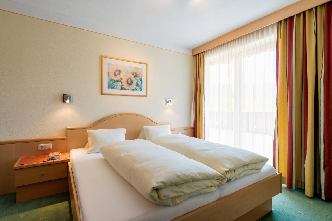 45 M² Ferienwohnung ∙ 1 Schlafzimmer ∙ 2 Gäste - Serfaus