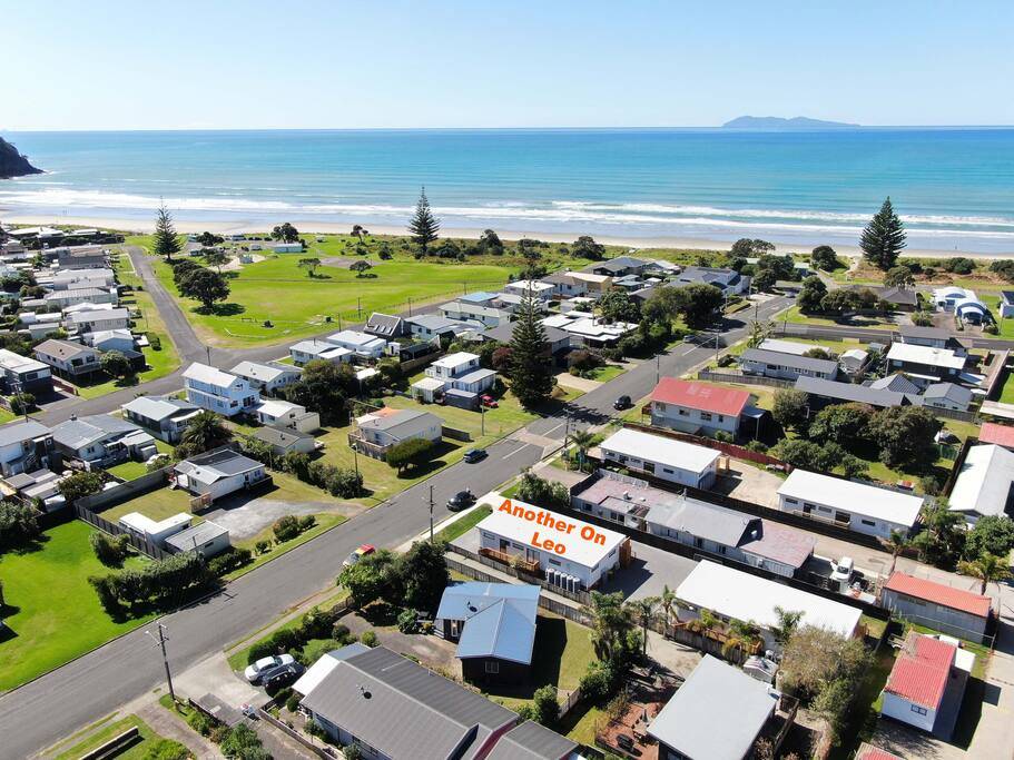 120 M² House ∙ 3 Bedrooms ∙ 8 Guests - Waihi Beach