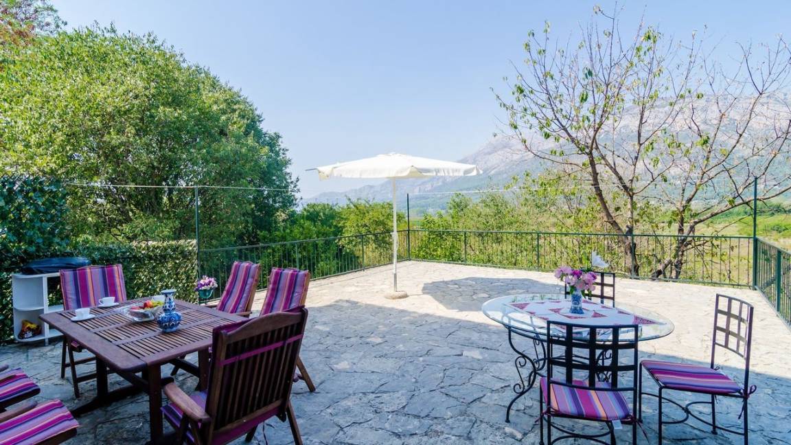 110 M² Ferienhaus ∙ 4 Schlafzimmer ∙ 8 Gäste - Kroatien