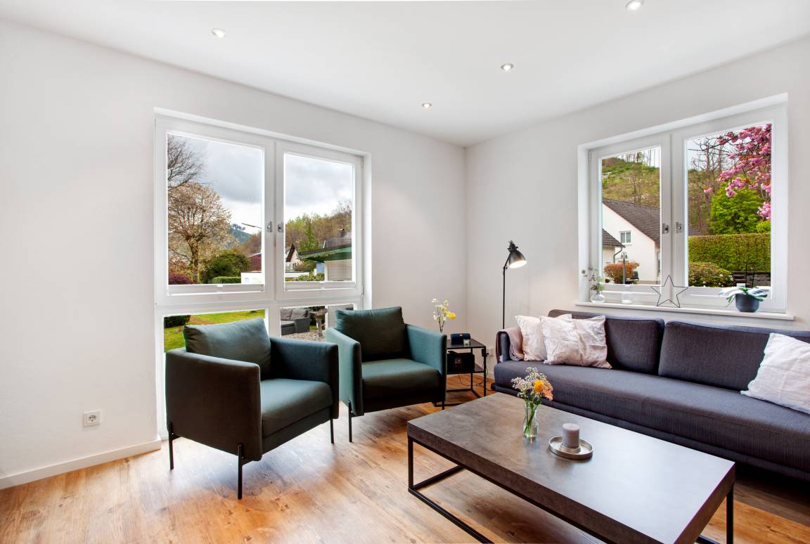 92 M² Ferienwohnung ∙ 3 Schlafzimmer ∙ 6 Gäste - Kirchhundem