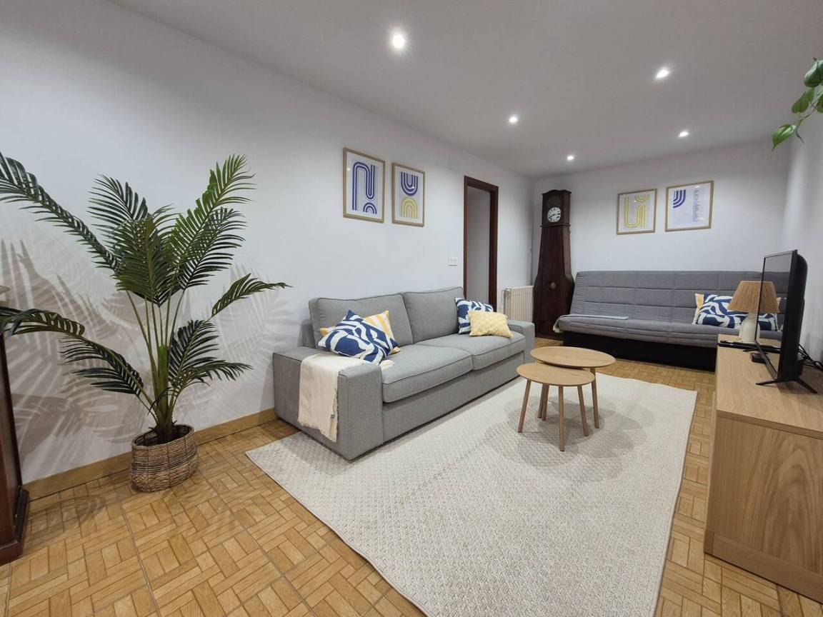 235 M² Appartement ∙ 5 Chambres ∙ 8 Personnes - Ribadesella