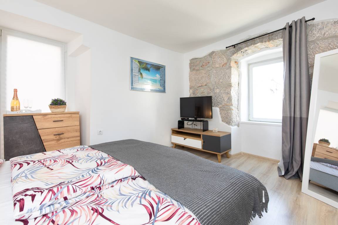 80 M² House ∙ 2 Bedrooms ∙ 4 Guests - Krk, Hırvatistan
