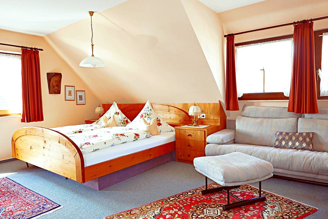 75 M² Ferienwohnung ∙ 1 Schlafzimmer ∙ 2 Gäste - Kniebis