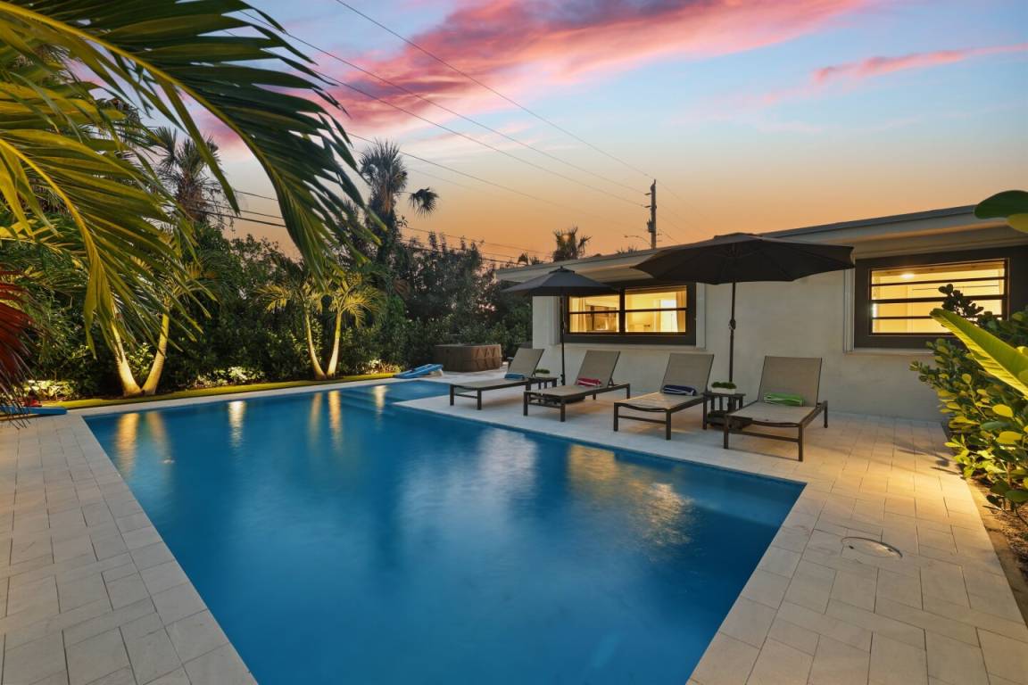 177 M² House ∙ 4 Bedrooms ∙ 8 Guests - Delray Beach, FL