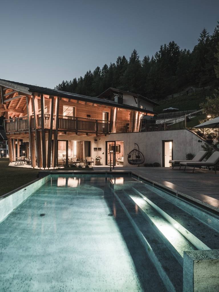 170 M² Villa ∙ 4 Bedrooms ∙ 8 Guests - Alta Badia