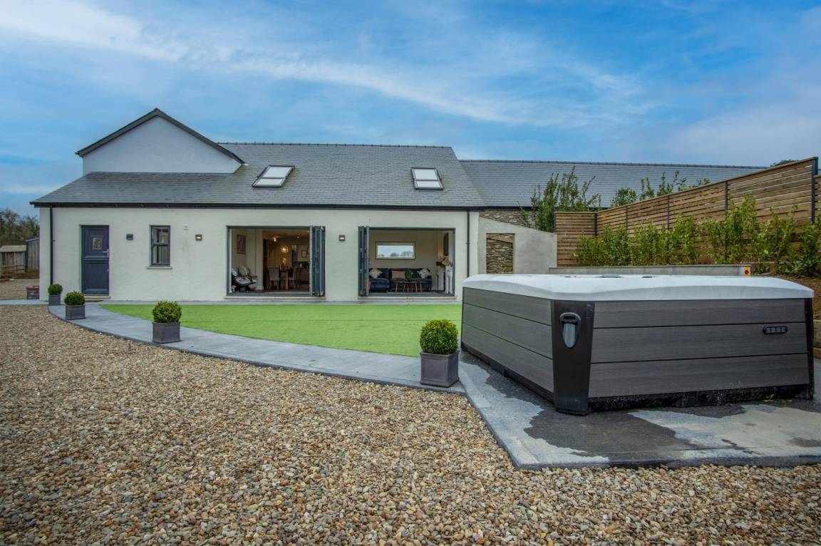 167 M² Cottage ∙ 4 Bedrooms ∙ 7 Guests - Narberth