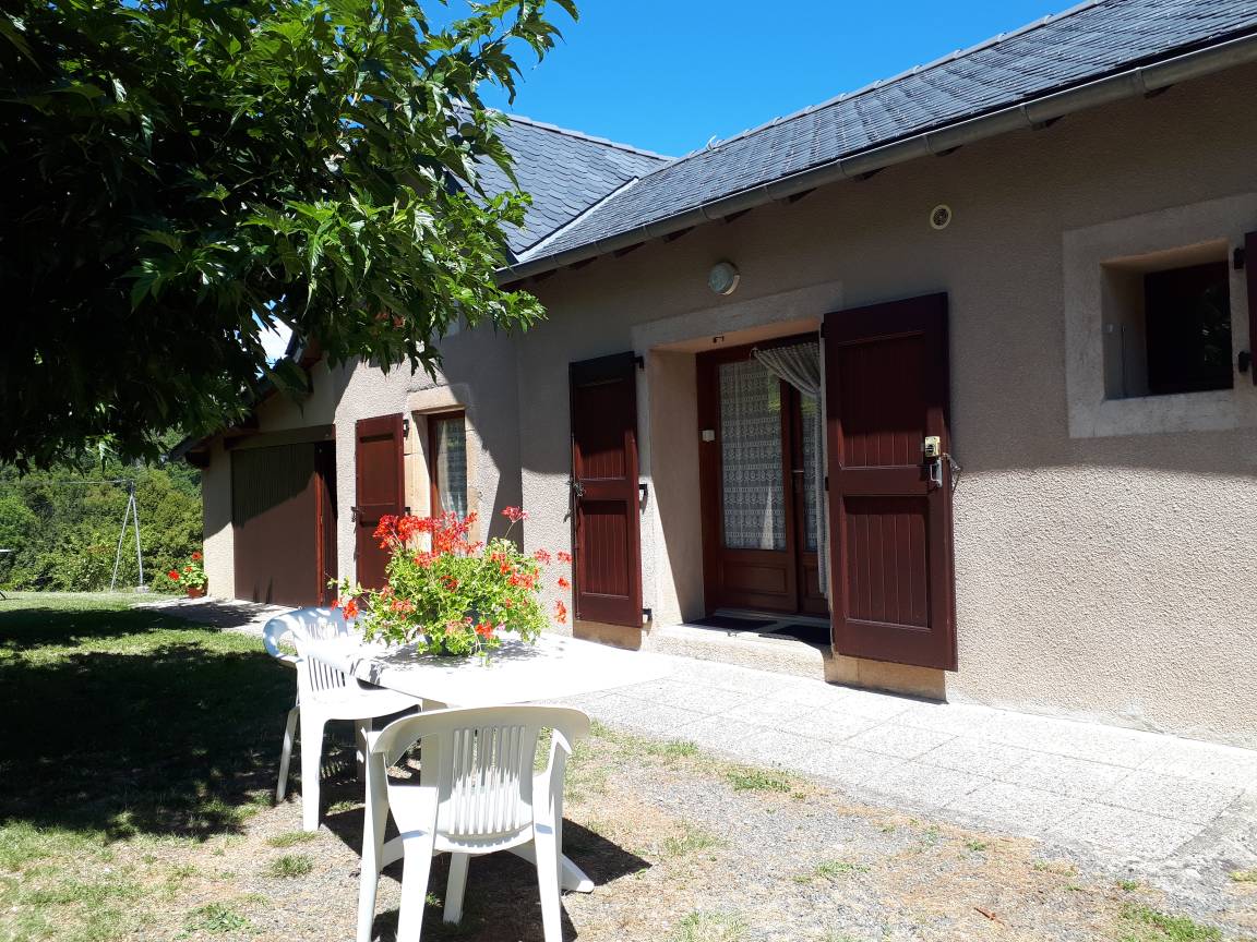 50 M² Mökki ∙ 2 Makuuhuonetta ∙ 4 Vierasta - Florac