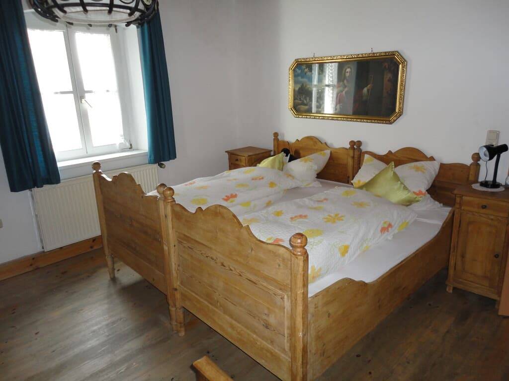 85 M² Ferienwohnung ∙ 2 Schlafzimmer ∙ 7 Gäste - Mitterteich