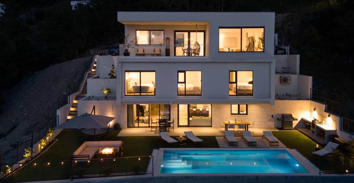 270 M² Villa ∙ 4 Chambres ∙ 9 Personnes - Dugopolje