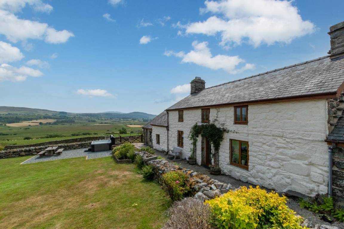 Cottage ∙ 3 Bedrooms ∙ 6 Guests - Penrhyndeudraeth