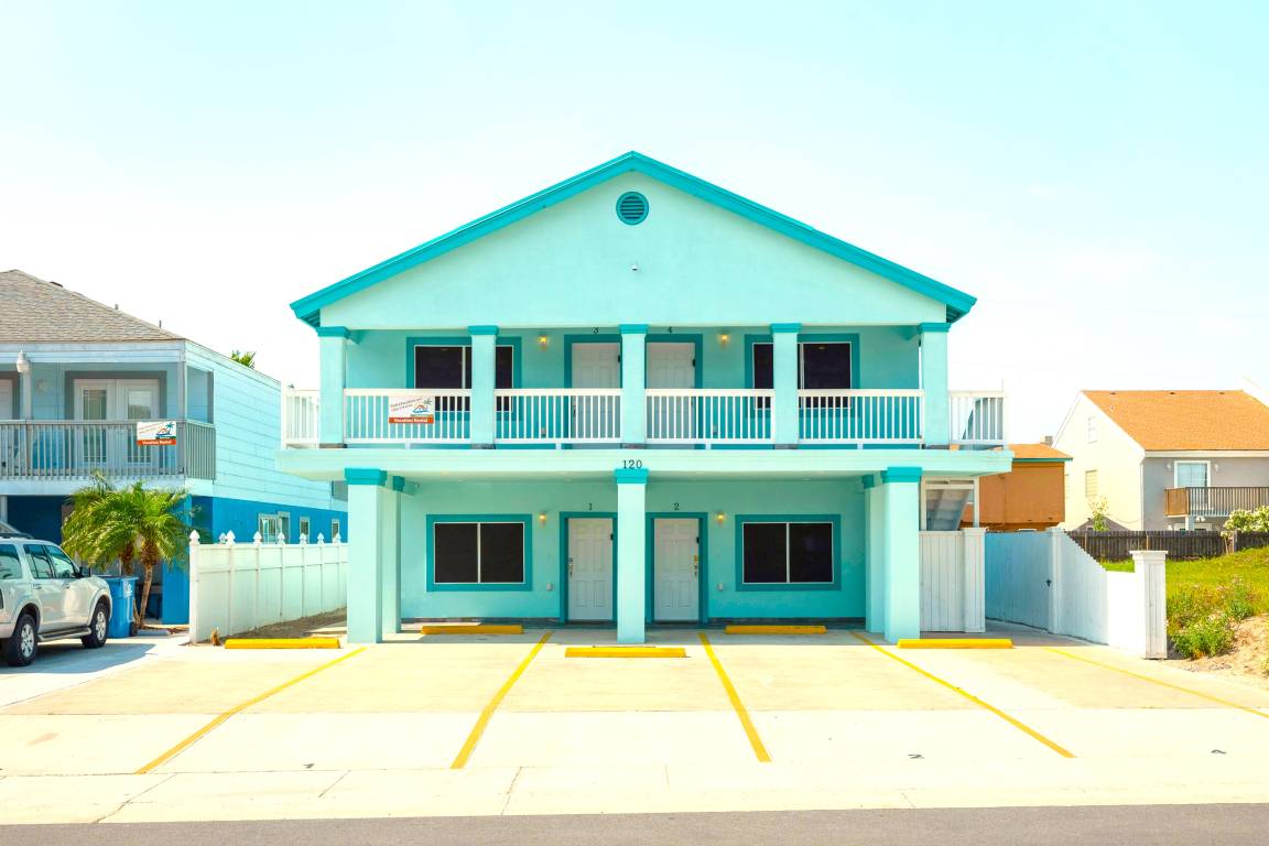 372 M² House ∙ 10 Bedrooms ∙ 28 Guests - South Padre Island
