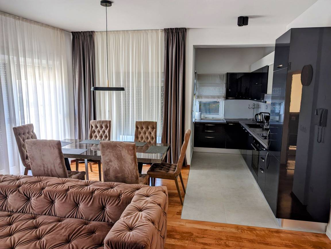 125 M² Appartement ∙ 3 Chambres ∙ 5 Personnes - Split