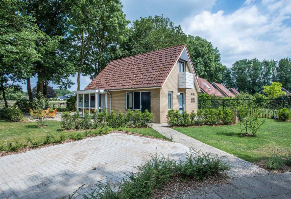 90 M² House ∙ 3 Bedrooms ∙ 5 Guests - Nijmegen