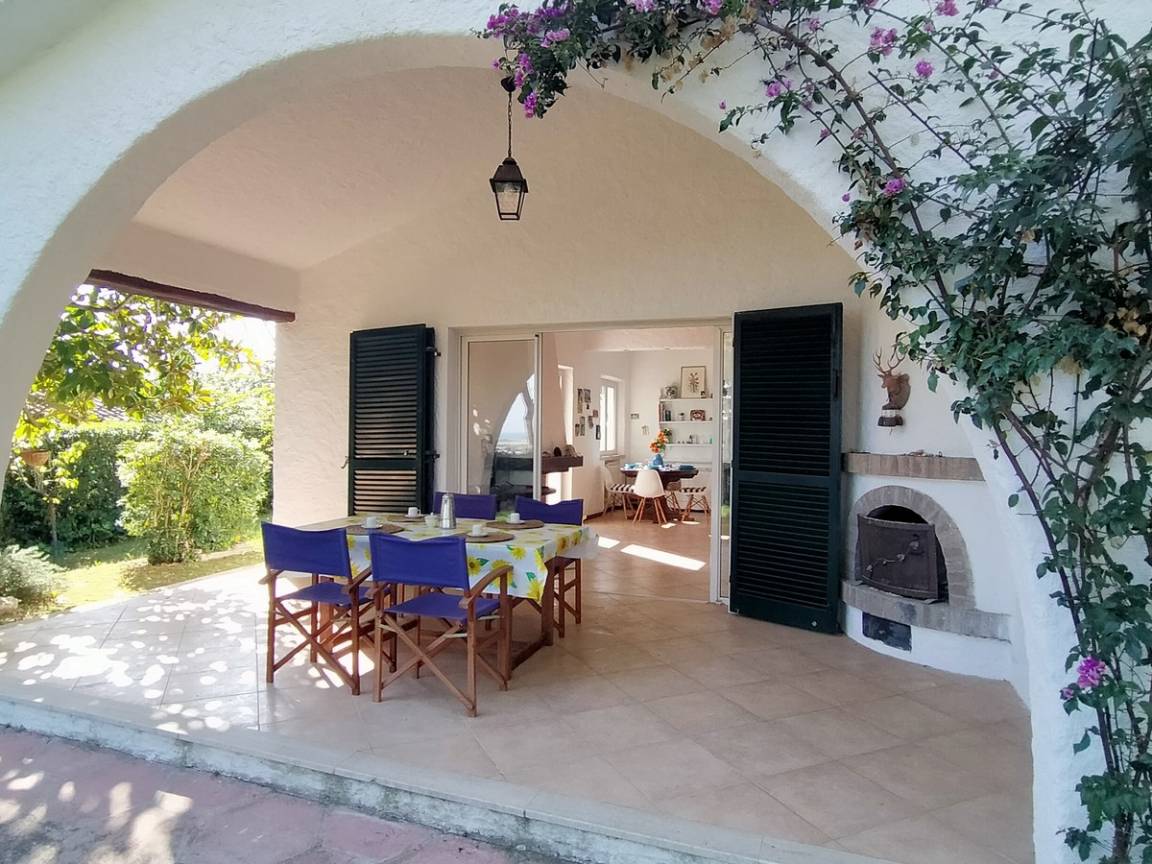 Villa ∙ 2 Bedrooms ∙ 4 Guests - Sirolo