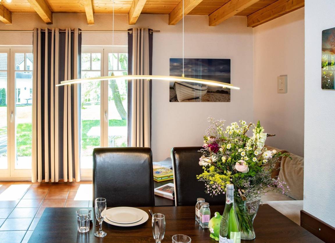 64 M² House ∙ 2 Bedrooms ∙ 6 Guests - Nienhagen