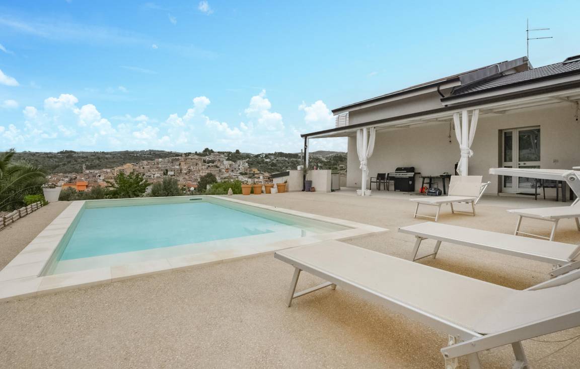 160 M² Duplex ∙ 1 Chambre ∙ 4 Personnes - Sicile