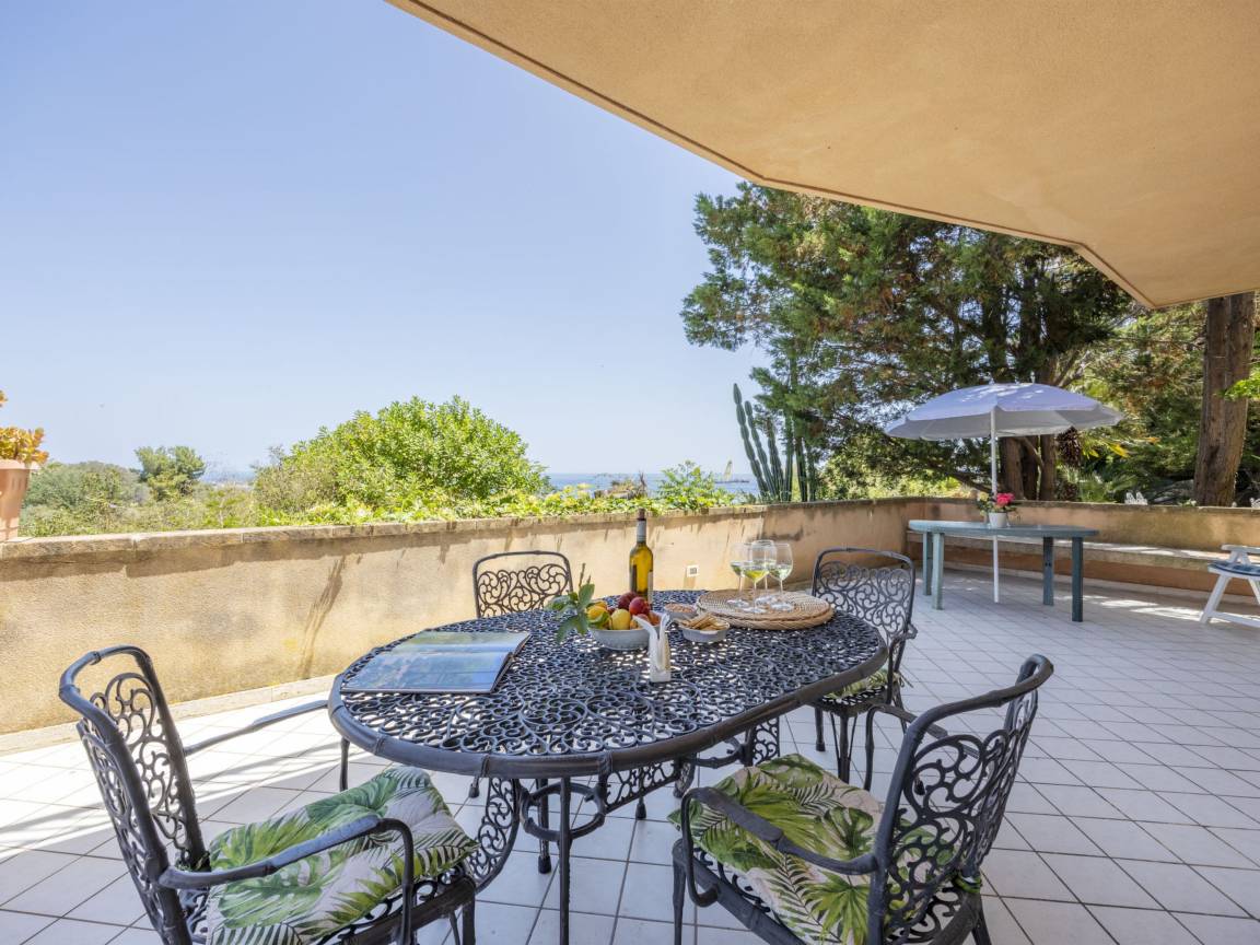 60 M² House ∙ 2 Bedrooms ∙ 4 Guests - Casteldaccia